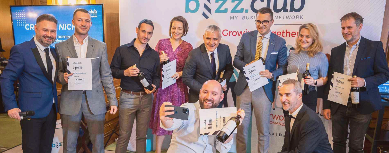 CRM.bizz.club București | MiniCRM